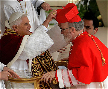 4.000 skeletons in crypt in Roman Catholic Church in Rome