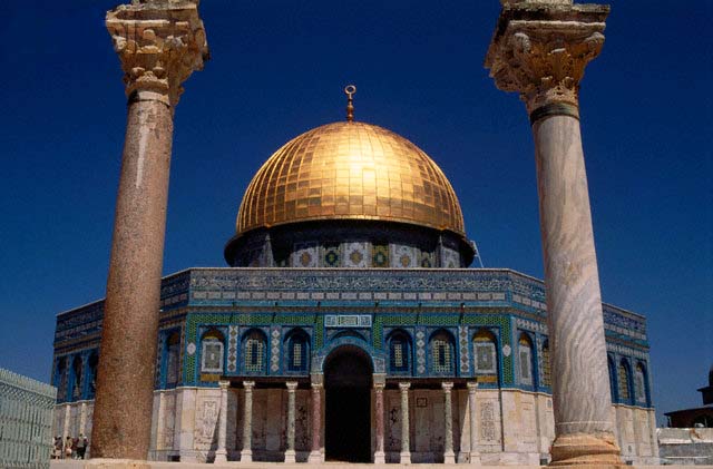 Mussolini gifted 75 marble pillars to the Dome of the Rock