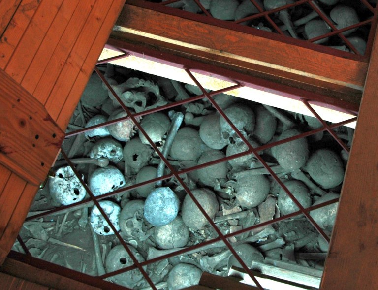 Chapel with 24.000 skulls and skeletons